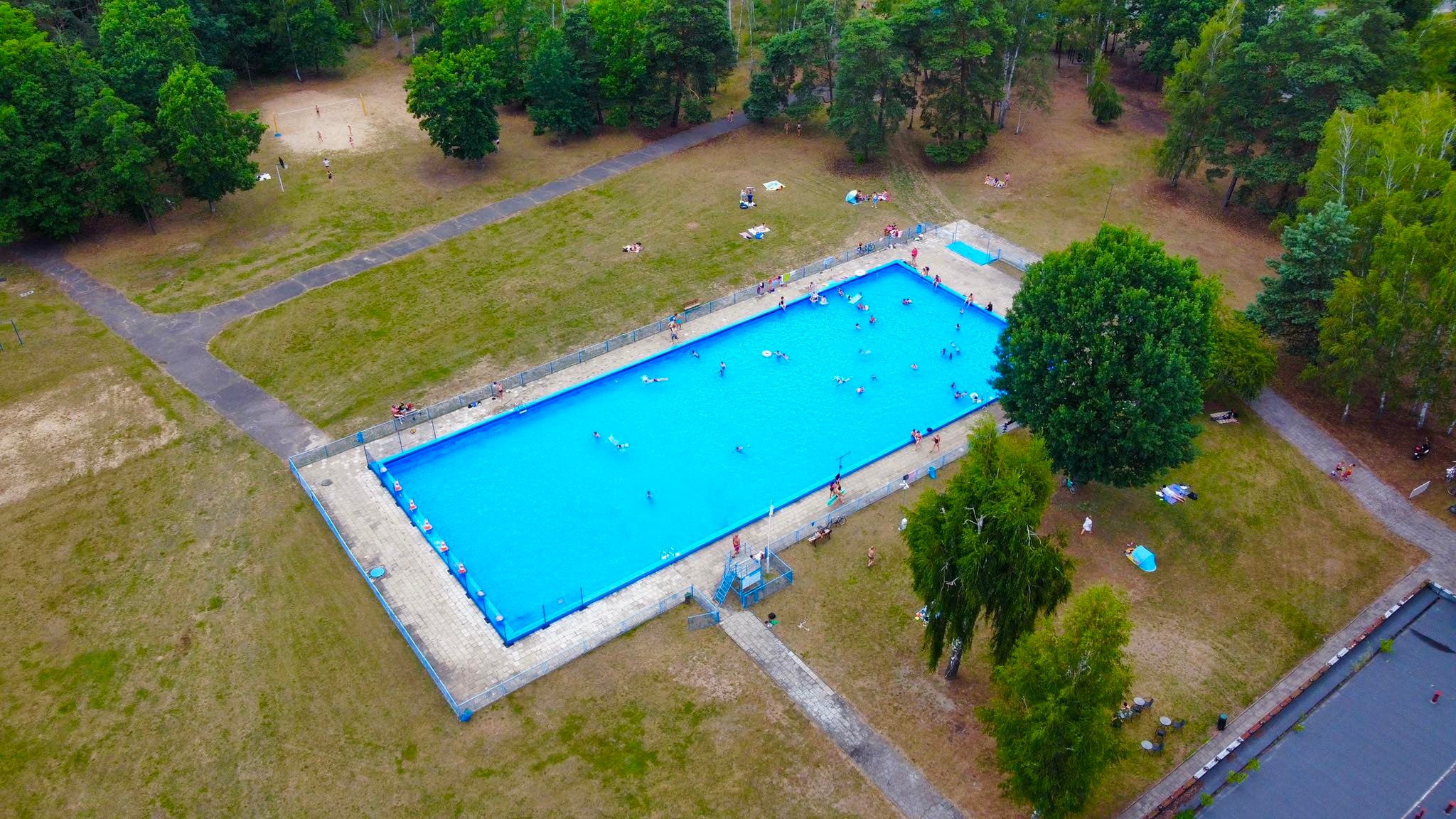 Szamotuły. Zobacz basen letni z lotu ptaka [FOTO] - eSzamotuly.pl